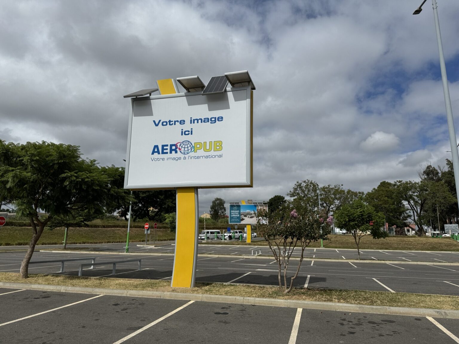 Welcome to Ravinala Airports